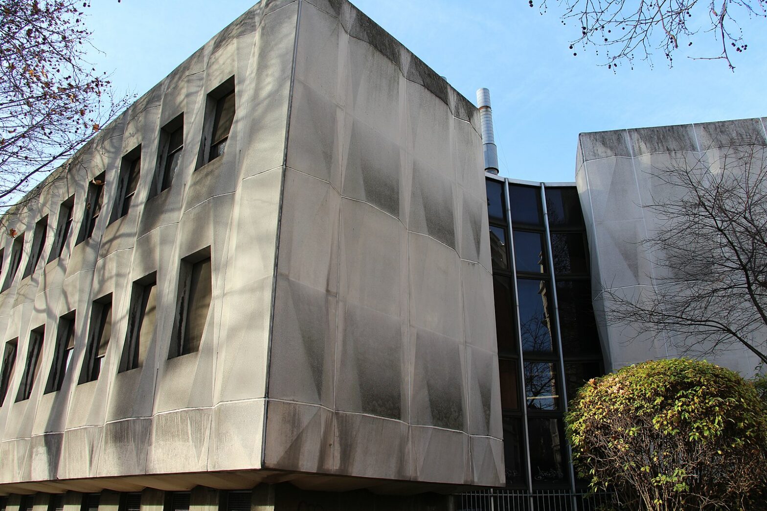 Institut National De La Santè Et De La Recherche Medicale (INSERM ...